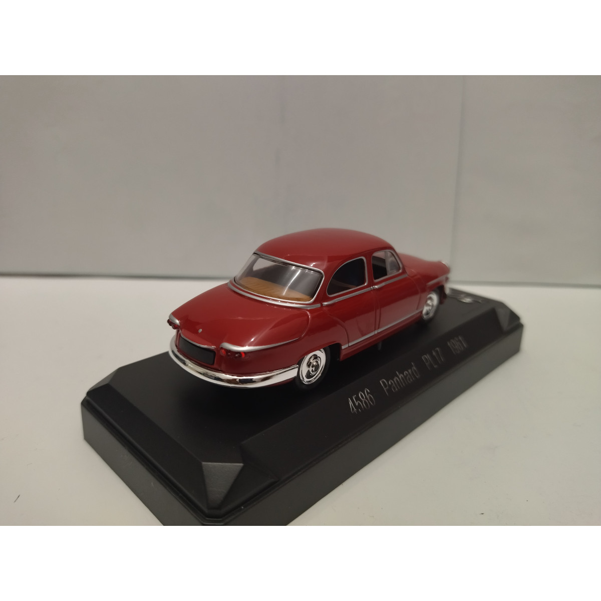 PANHARD PL17 1961 ROUGE 1:43 SOLIDO 4586 - BCN STOCK CARS