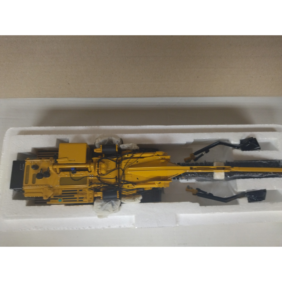 VERMEER T1255 COMMANDER 3 TRACTOR WITH HYDROSTATIC TRENCHER 1:50 TWH ...