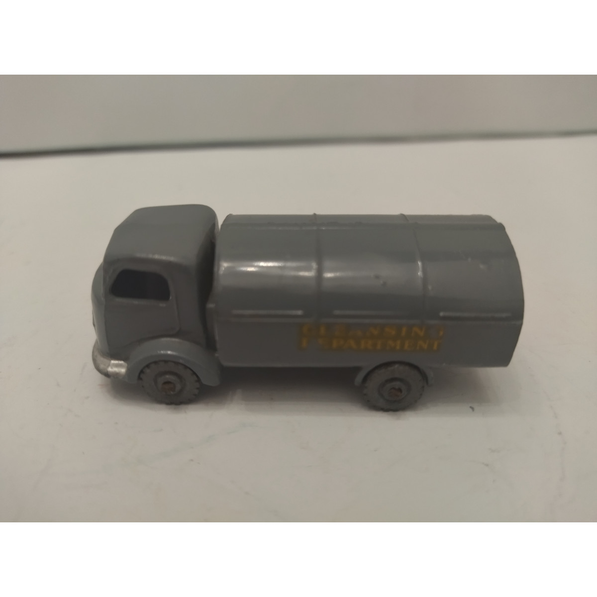 KARRIER REFUSE COLLECTOR n38 apx 1:64 MATCHBOX NO BOX - BCN STOCK CARS