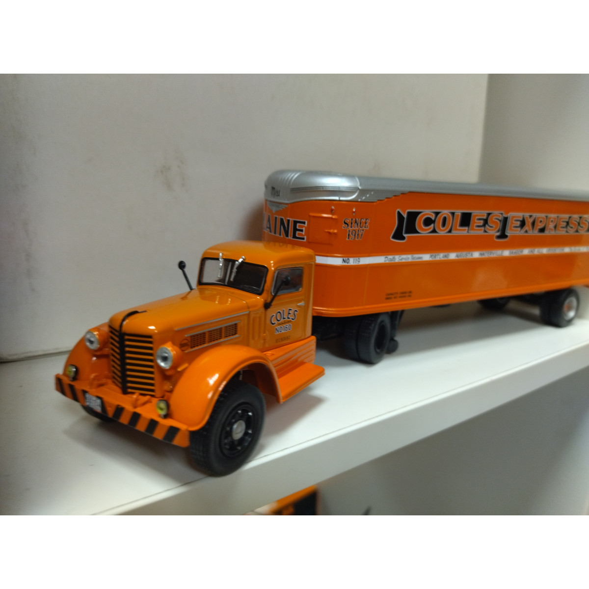 FEDERAL 45 M COLES EXPRESS AMERICAN TRUCK 1:43 ALTAYA IXO - BCN STOCK CARS