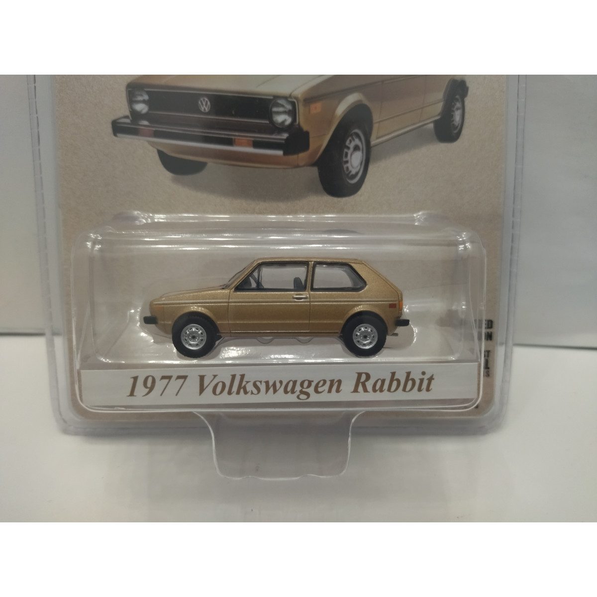 VOLKSWAGEN RABBIT (GOLF 1) 1977 GOLD EXCLUSIVE HOBBY 1:64 GREENLIGHT ...