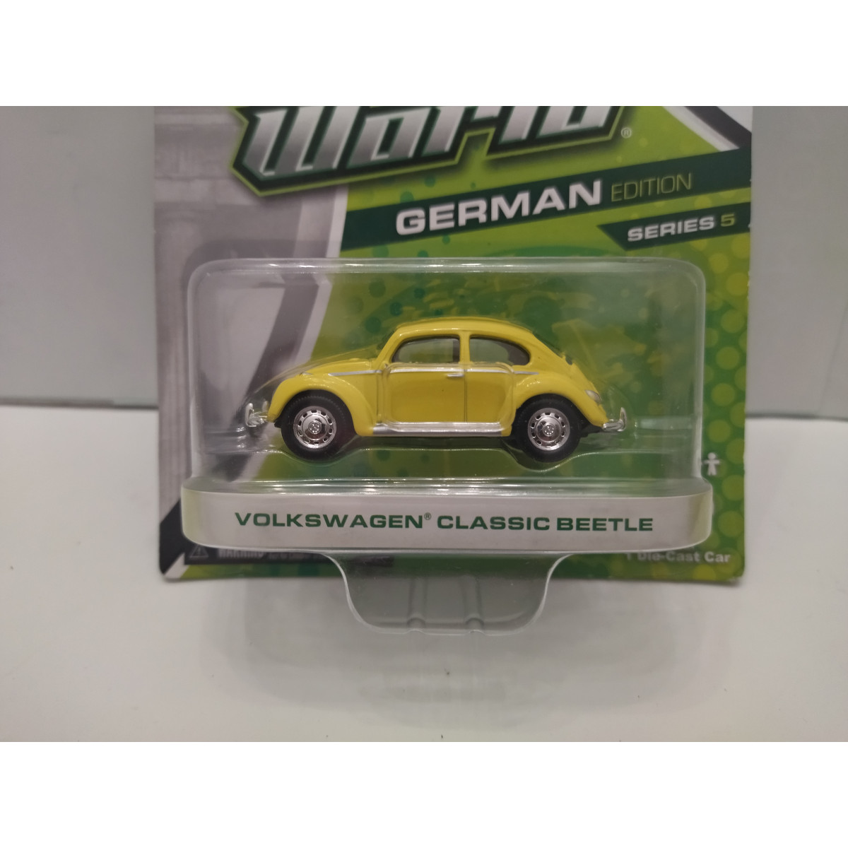 VOLKSWAGEN CLASSIC BEETLE YELLOW GERMAN EDITION MOTOR WORLD S5 1:64 ...