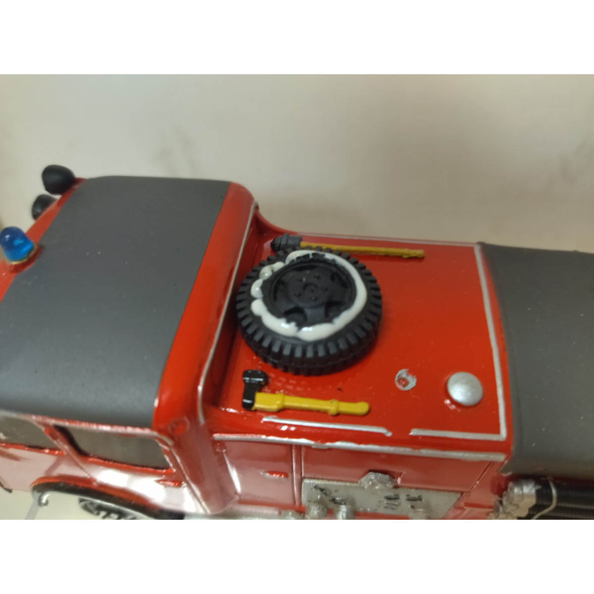 FORD TENDER KOLN FIRE/POMPIERS/BOMBEROS 1:43 RESINA/DESGUACE/SCRAPPING ...