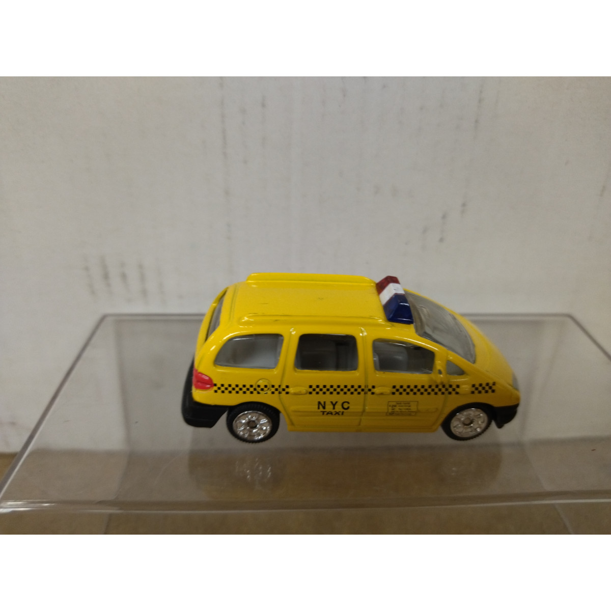 FORD GALAXY 1996 TAXI NEW YORK CITY apx 1:64 GOLDEN WHEEL NO BOX - BCN ...