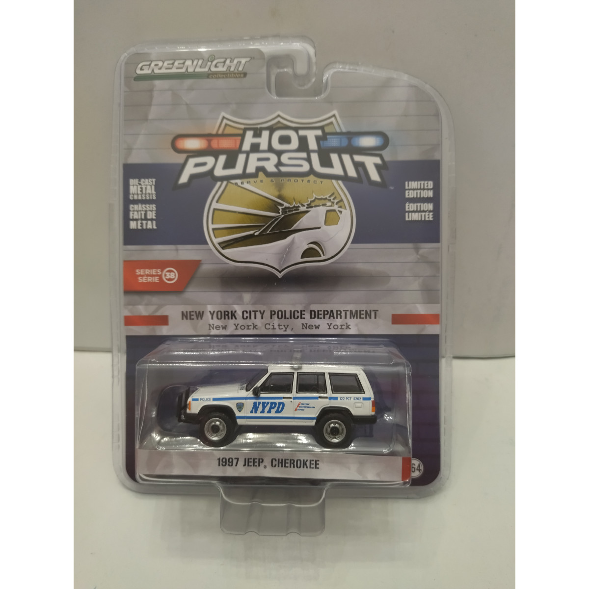 JEEP CHEROKEE 1997 USA POLICE NEW YORK CITY 1:64 GREENLIGHT - BCN STOCK ...