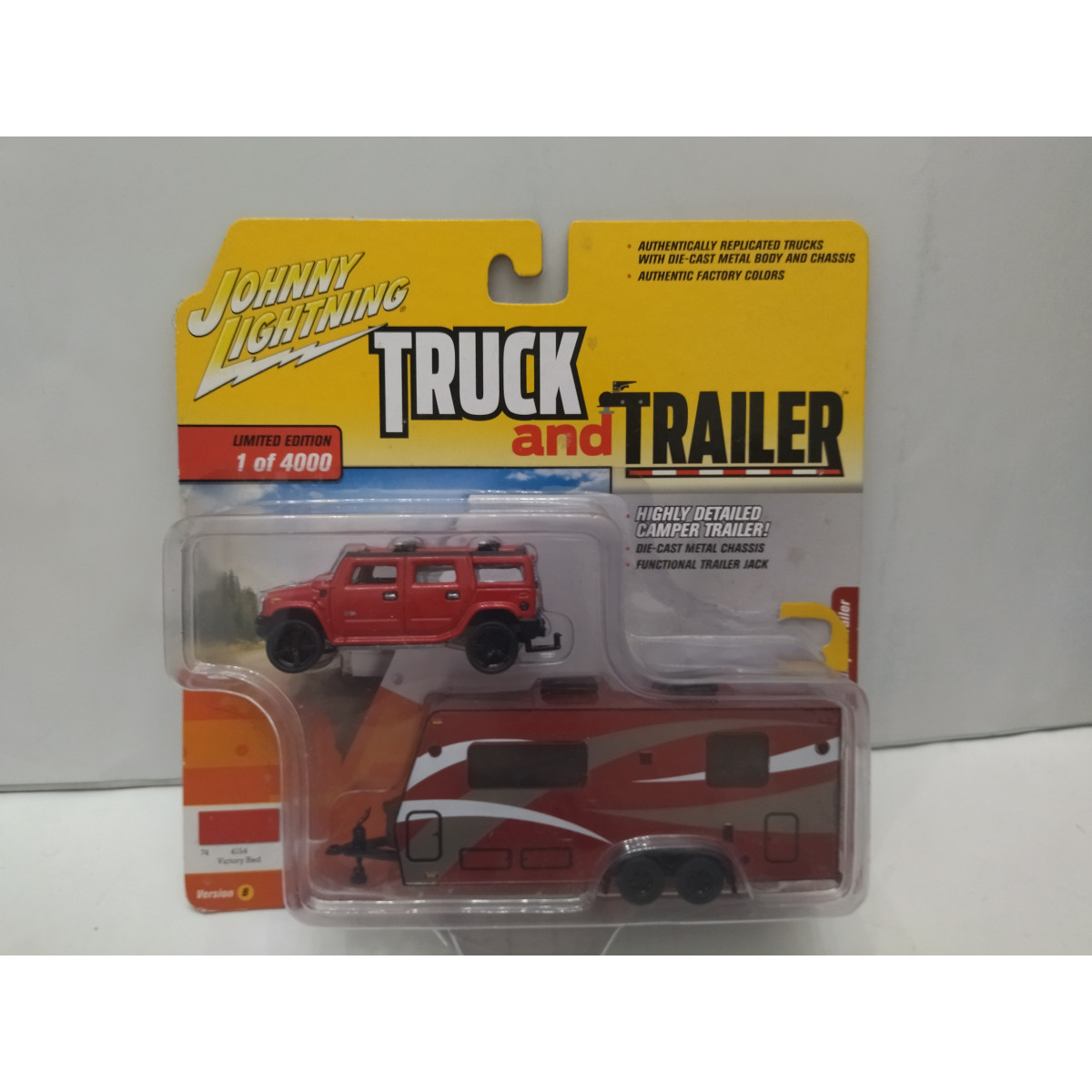 HUMMER H2 2004 + CAMPER TRAILER 1:64 JOHNNY LIGHTNING - BCN STOCK CARS