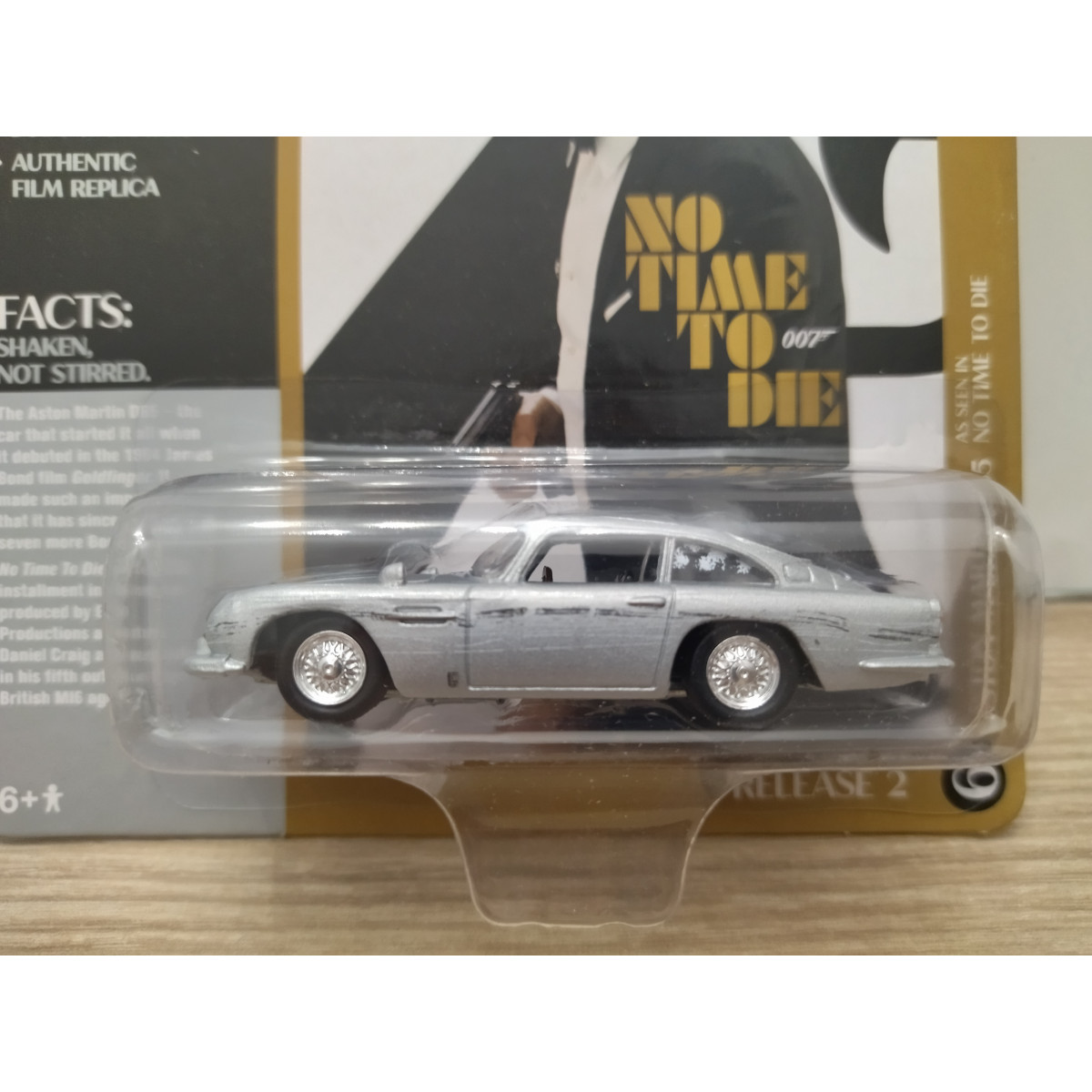 ASTON MARTIN DB5 NO TIME TO DIE 007 JAMES BOND 1:64 JOHNNY LIGHTNING ...