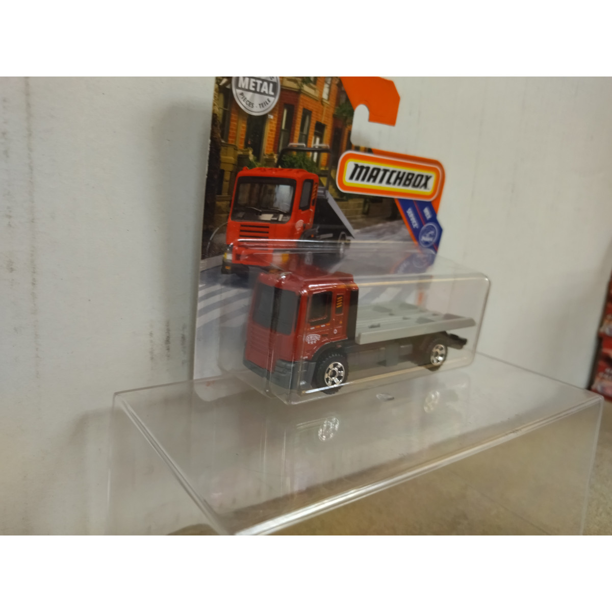 TRUCK/CAMION TOWING FLATBED KING 1:64 MATCHBOX - BCN STOCK CARS