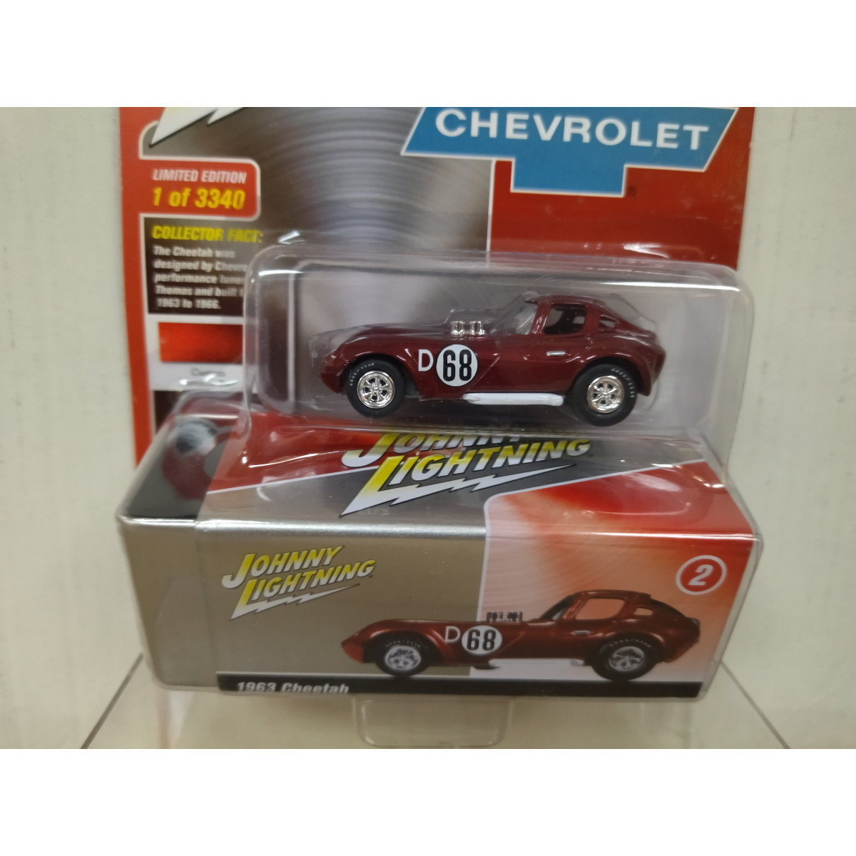 CHEVROLET CORVETTE 1963 CHEETAH RED + BOX 1:64 JOHNNY LIGHTNING - BCN STOCK CARS