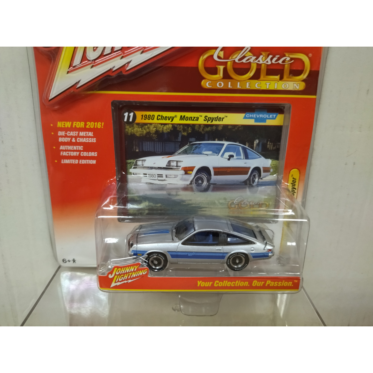 CHEVROLET MONZA 1980 SPYDER SILVER & BLUE CLASSIC GOLD 1:64 JOHNNY ...