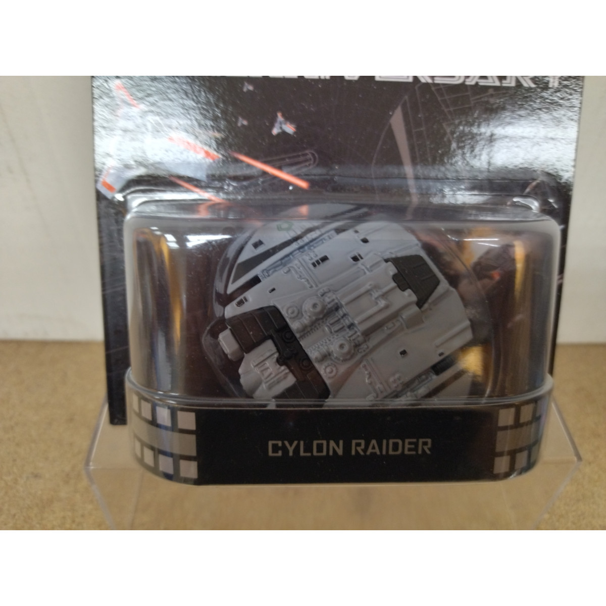 BATTLESTAR GALACTICA CYLON RAIDER 1:64 HOT WHEELS PREMIUM - BCN STOCK CARS
