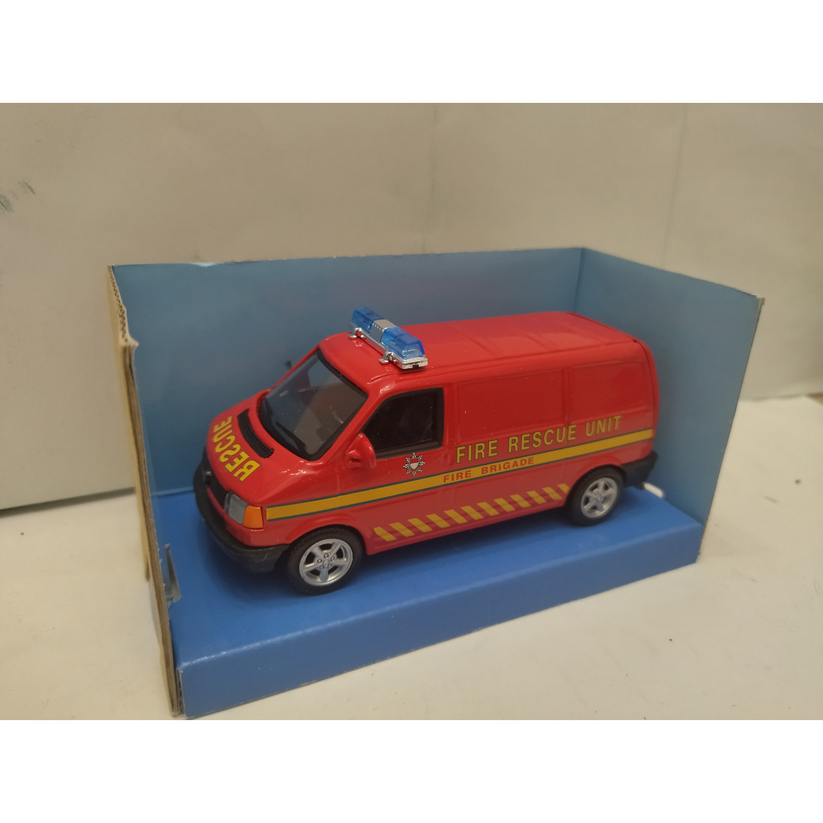 VOLKSWAGEN T4 FIRE RESCUE UNIT FIRE/POMPIERS/BOMBEROS 1:43 CARARAMA ...