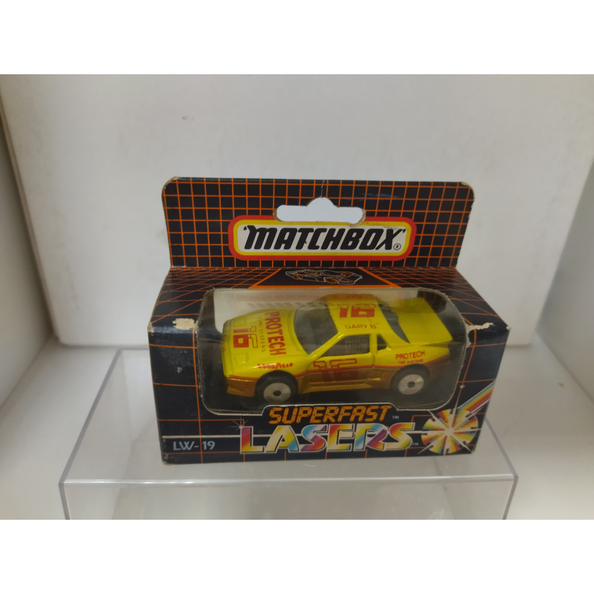 PONTIAC FIERO PROTECH n16 1:56/apx 1:64 MATCHBOX LASERS LW-19 BOX - BCN ...