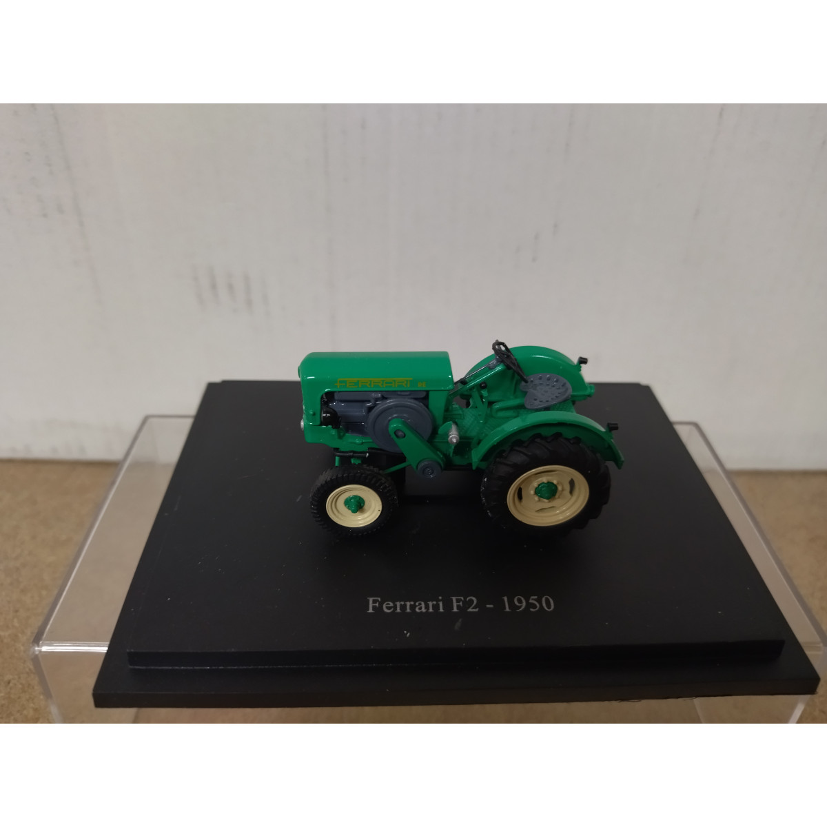 FERRARI F2 1950 TRACTOR FARM 1:43 HACHETTE UH - BCN STOCK CARS