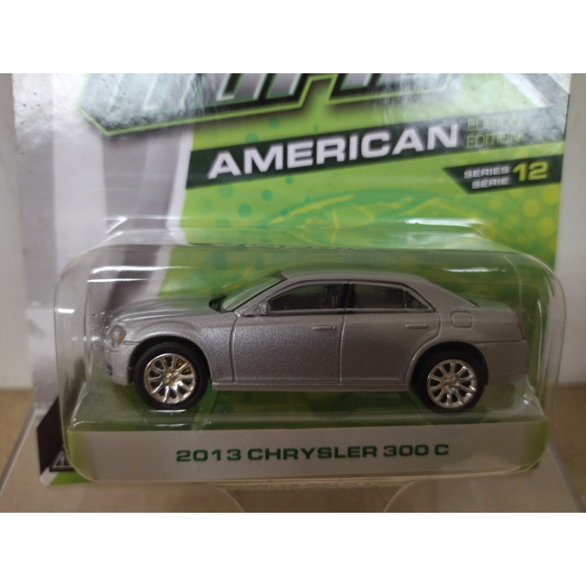 CHRYSLER 300C 2013 SILVER BLUE S12 AMERICAN MOTOR WORLD 1:64 GREENLIGHT ...