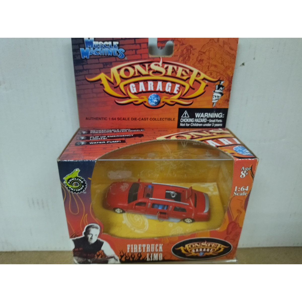 FIRETRUCK LIMOUSINE MONSTER GARAGE 1:64 MUSCLE MACHINES ACTION - BCN ...