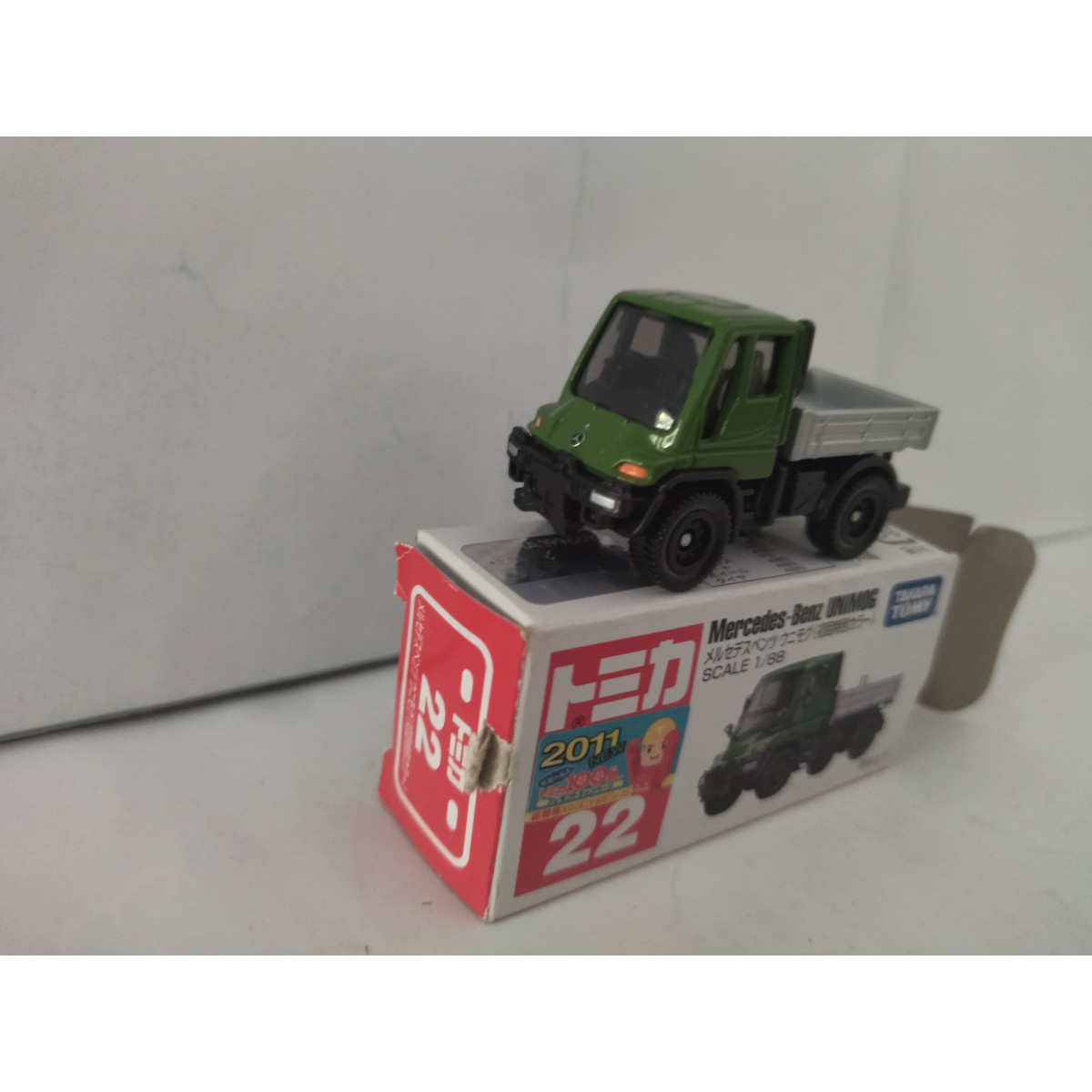 MERCEDES-BENZ UNIMOG U405 GREEN 1:88/apx 1:64 TOMICA 22 - BCN STOCK CARS