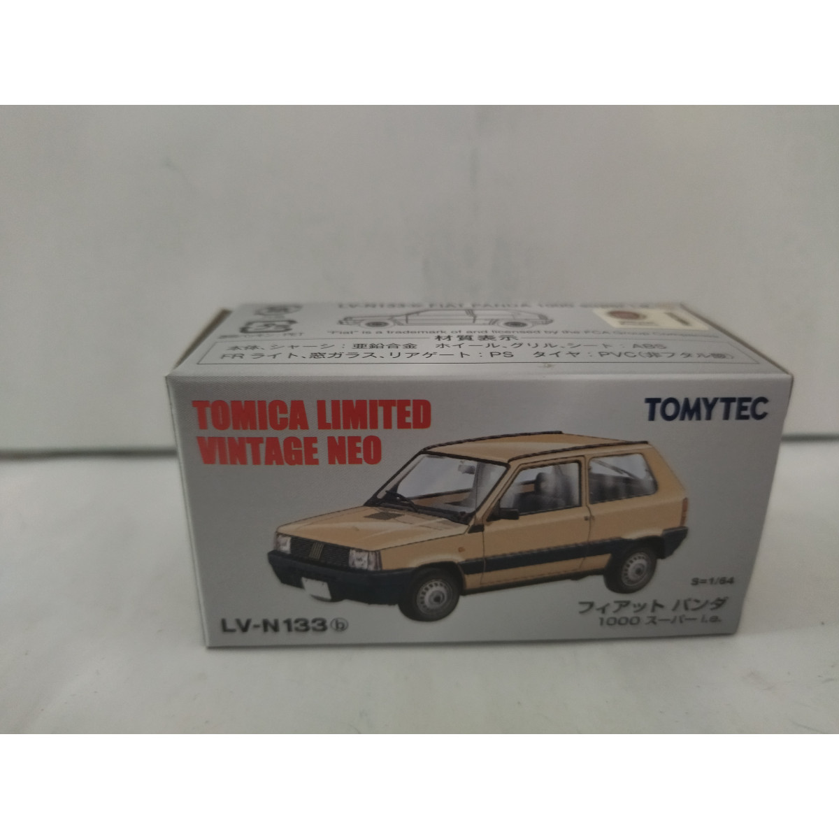 FIAT PANDA 1100 SUPER I.E. BEIGE 1:64 TOMICA LTD VINTAGE LV-N-133b - BCN STOCK CARS