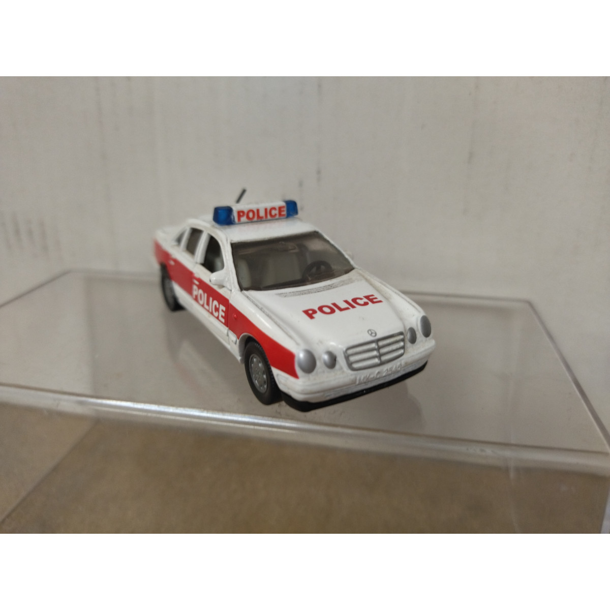 MERCEDES-BENZ W210 E230 POLICE 1:55/apx 1:64 SIKU 1362 NO BOX - BCN STOCK CARS
