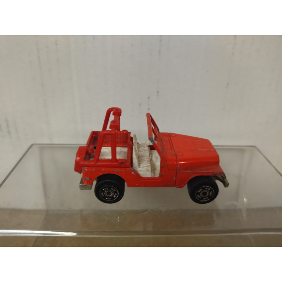 JEEP CJ-7 RED 1:54/apx 1:64 MAJORETTE 268 NO BOX - BCN STOCK CARS