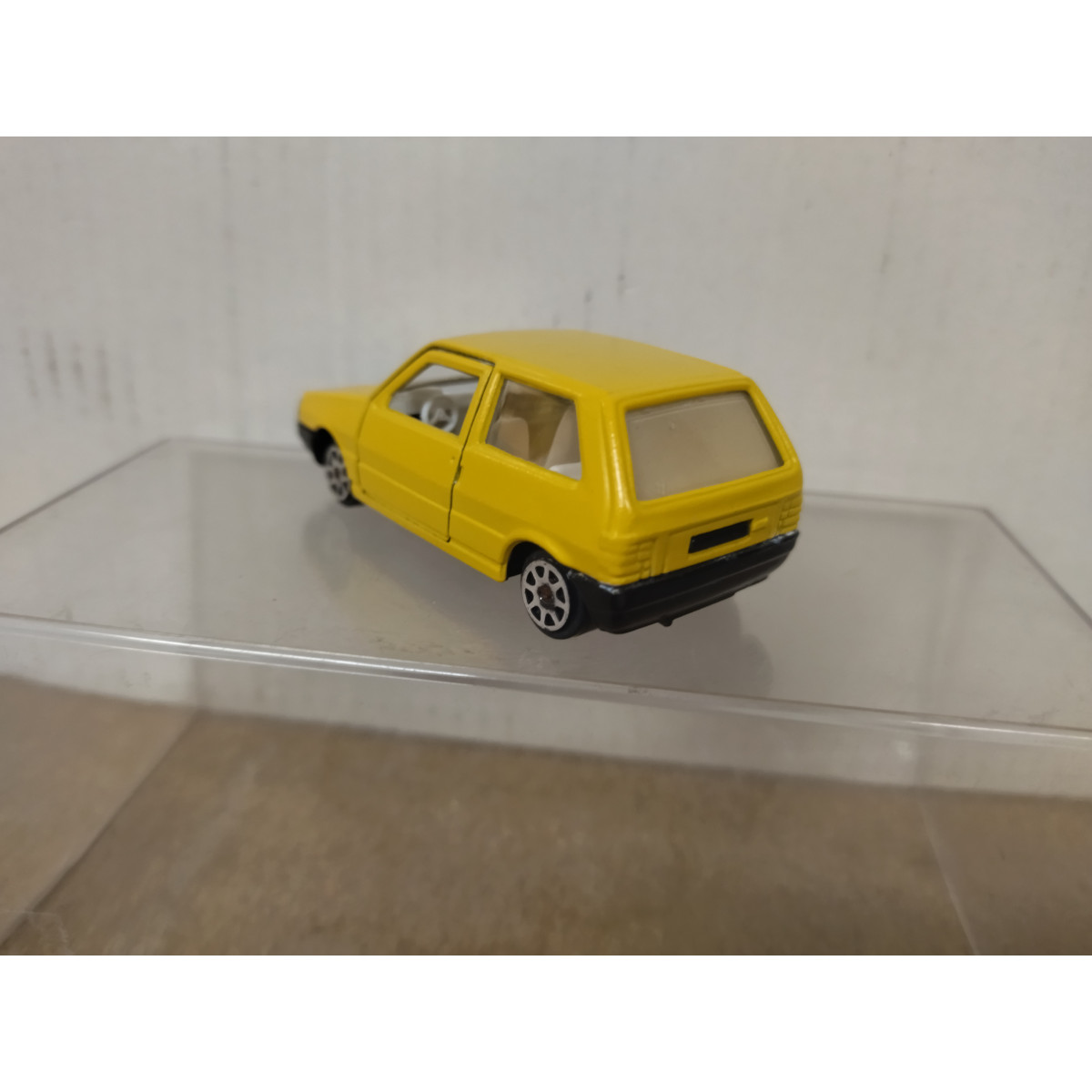 FIAT UNO YELLOW 1:50/apx 1:54 POLIGURI NO BOX - BCN STOCK CARS