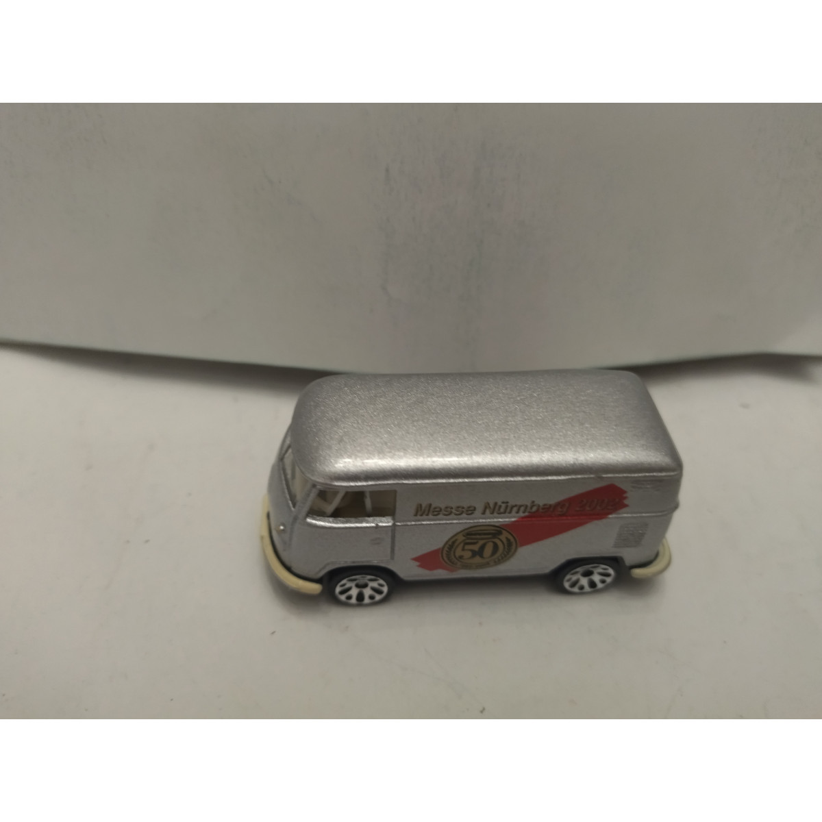 VOLKSWAGEN T1 TRANSPORTER PANEL VAN MESSE NURBERG 2002 1:64 MATCHBOX ...