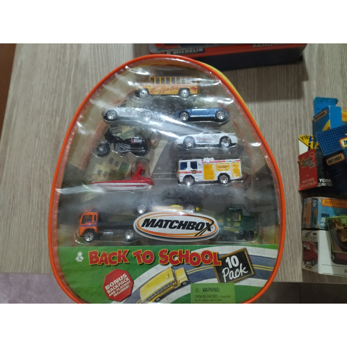 10 PACK BACK TO SCHOOL 1:64 MATCHBOX - BCN STOCK CARS