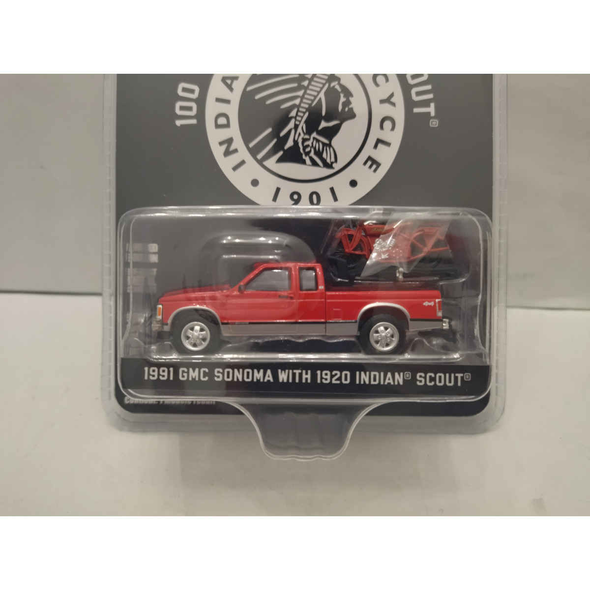 GMC SONOMA 1991 W/INDIAN SCOUT 1920 100 YEARS INDIAN SCOUT 1:64 ...