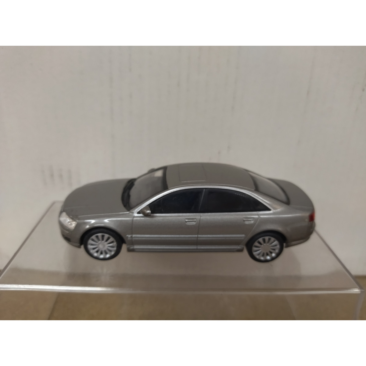 AUDI A8 1:43 HONGWELL NO BOX - BCN STOCK CARS