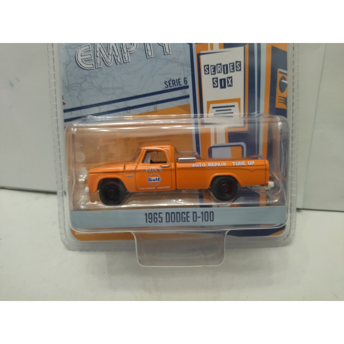DODGE D-100 1965 AUTO REPAIR RUNNING GULF 1:64 GREENLIGHT - BCN STOCK CARS