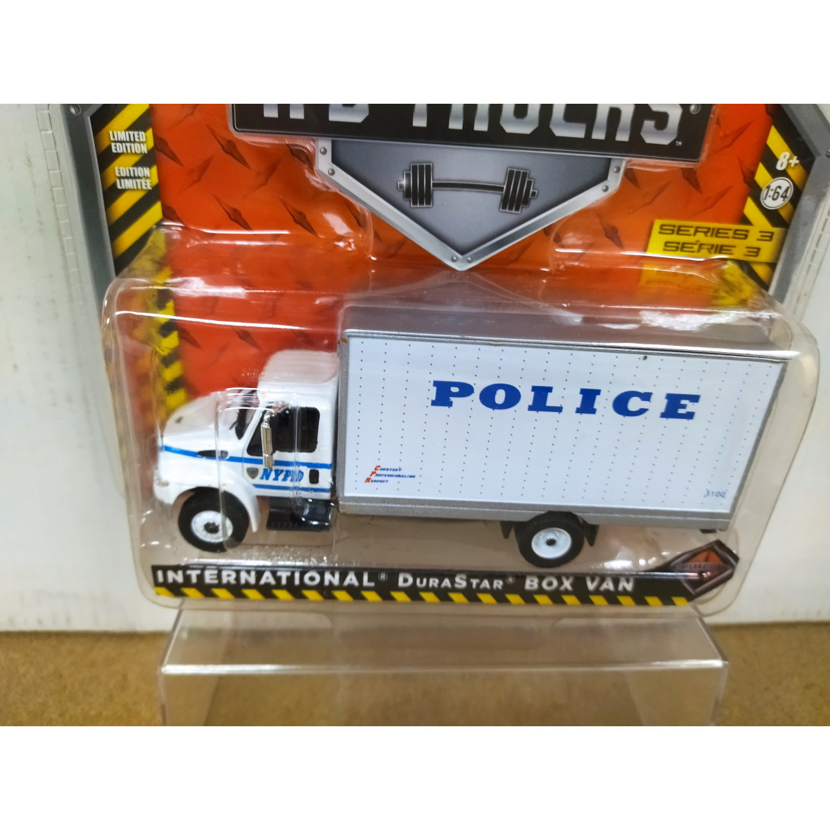INTERNATIONAL DURASTAR POLICE NEW YORK PD BOX VAN 1:64 GREENLIGHT - BCN ...