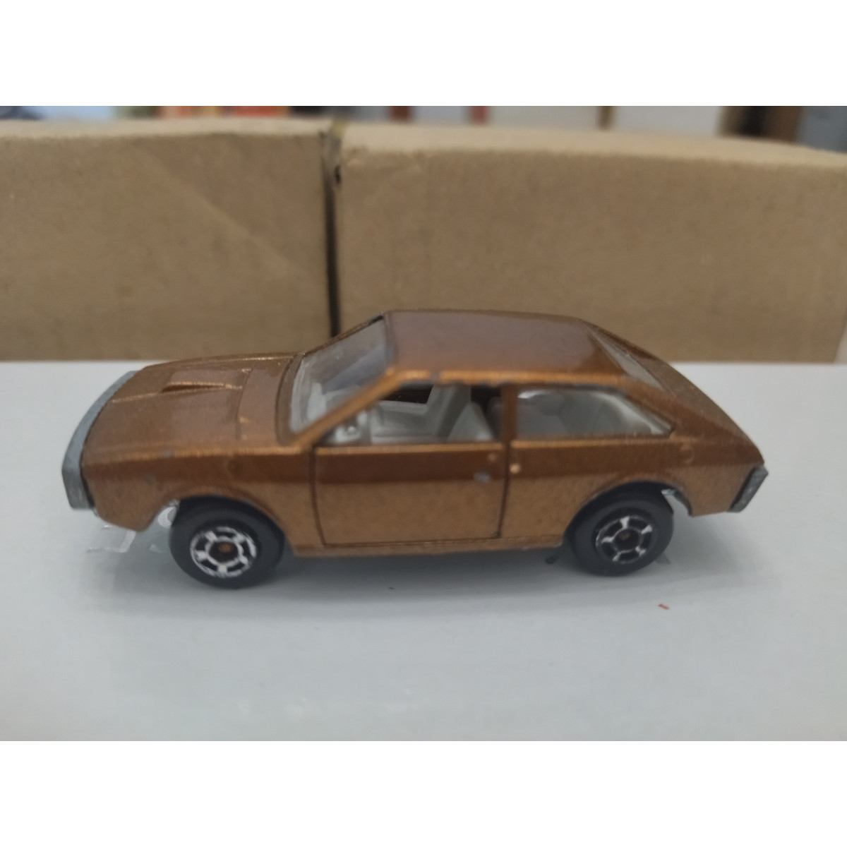 RENAULT 15 TL GOLD apx 1:64 POLISTIL RJ26 NO BOX/VINTAGE MADE ITALY ...