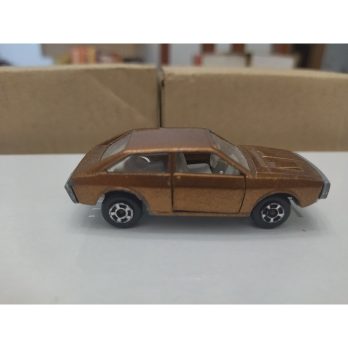 RENAULT 15 TL GOLD apx 1:64 POLISTIL RJ26 NO BOX/VINTAGE MADE ITALY ...