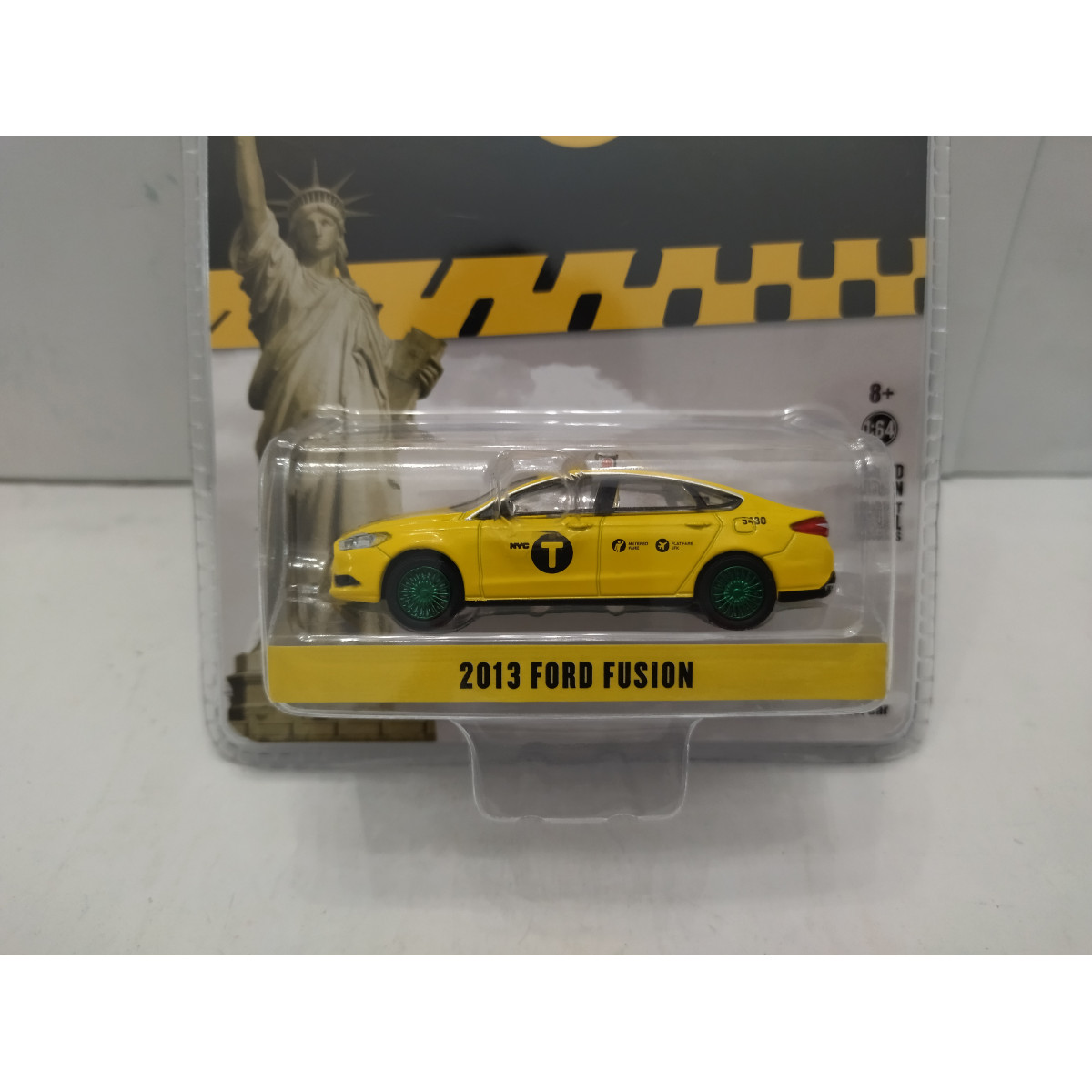 FORD FUSION ( MONDEO ) 2013 TAXI NEW YORK CITY GREENMACHINE 1:64 ...