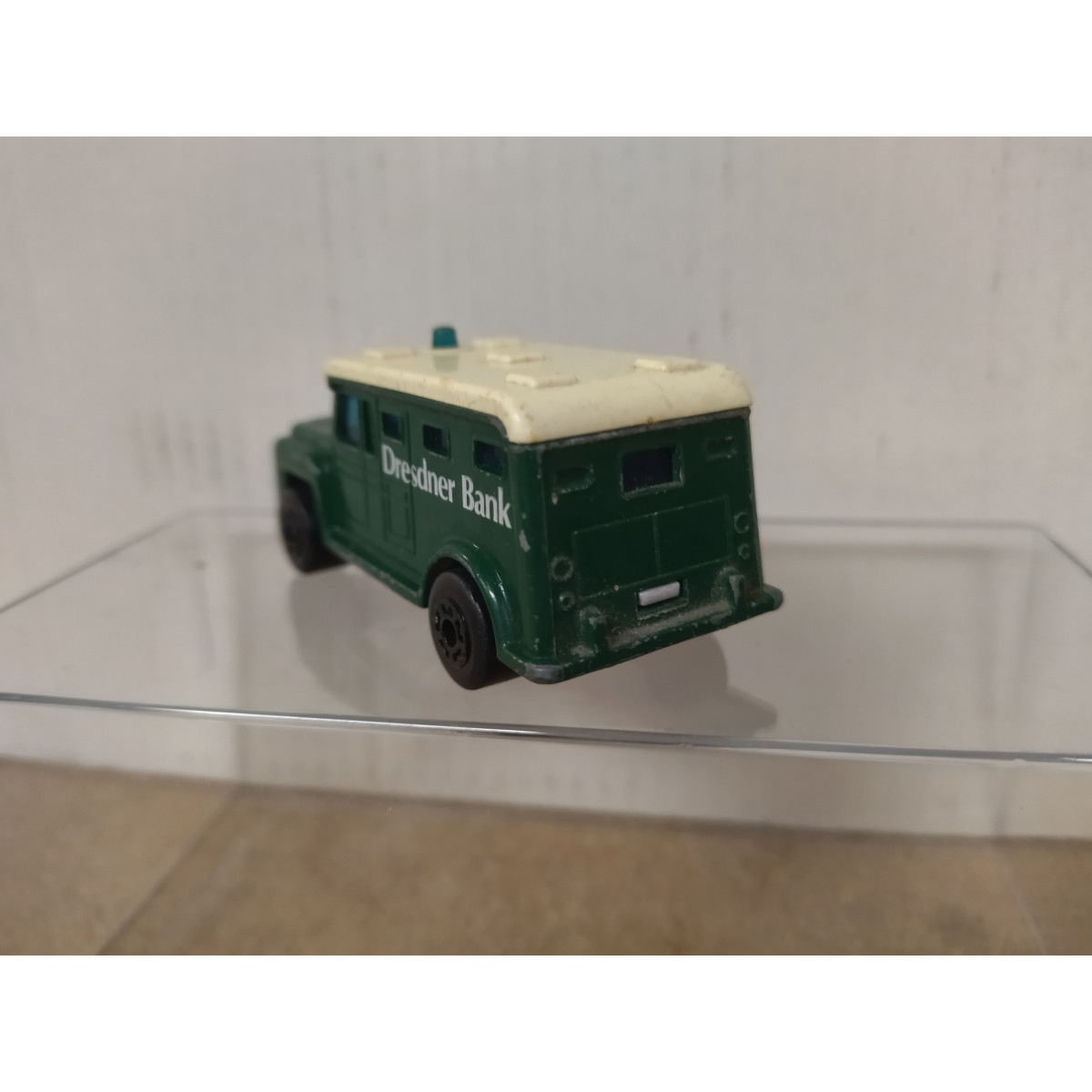 ARMORED BANK TRUCK DRESDEN SUPERFAST 69 1:89 /apx 1:64 MATCHBOX NO BOX ...
