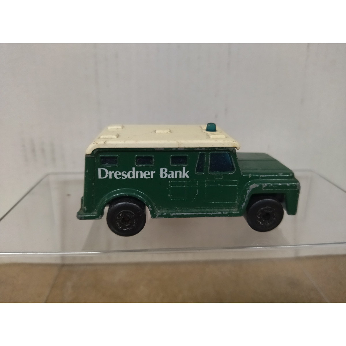 ARMORED BANK TRUCK DRESDEN SUPERFAST 69 1:89 /apx 1:64 MATCHBOX NO BOX ...