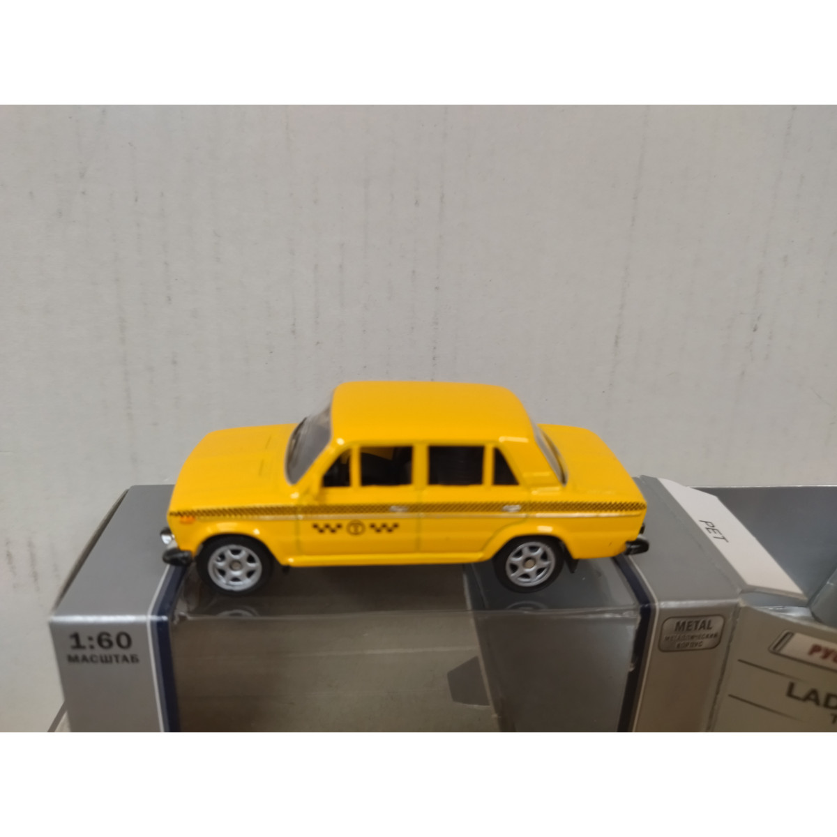 VAZ/ GAZ LADA 2106 TAXI 1:60/apx 1:64 WELLY AUTOTIME COLLECTION - BCN ...