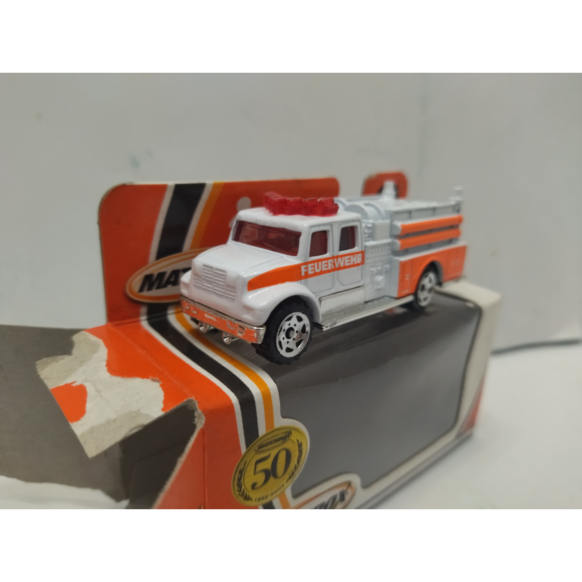 INTERNATIONAL PUMPER FIRE/FEUERWEHR 50 YEARS 1:100/apx 1:64 MATCHBOX ...