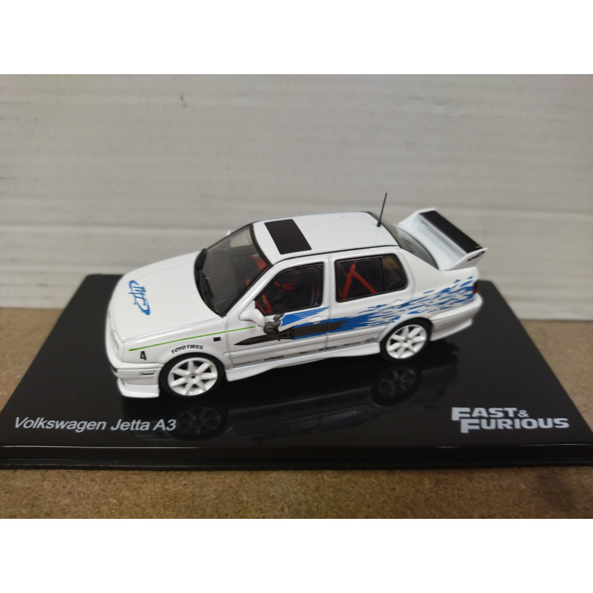 VOLKSWAGEN JETTA A3 WHITE/BLUE FAST & FURIOUS 1:43 ALTAYA IXO - BCN ...