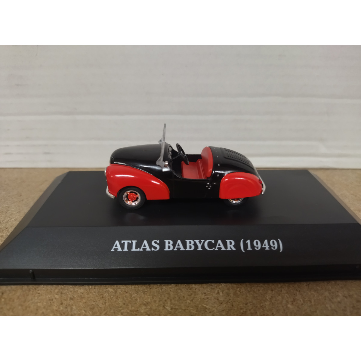 ATLAS BABYCAR 2S 1949 MICROCARS 1:43 ALTAYA IXO - BCN STOCK CARS