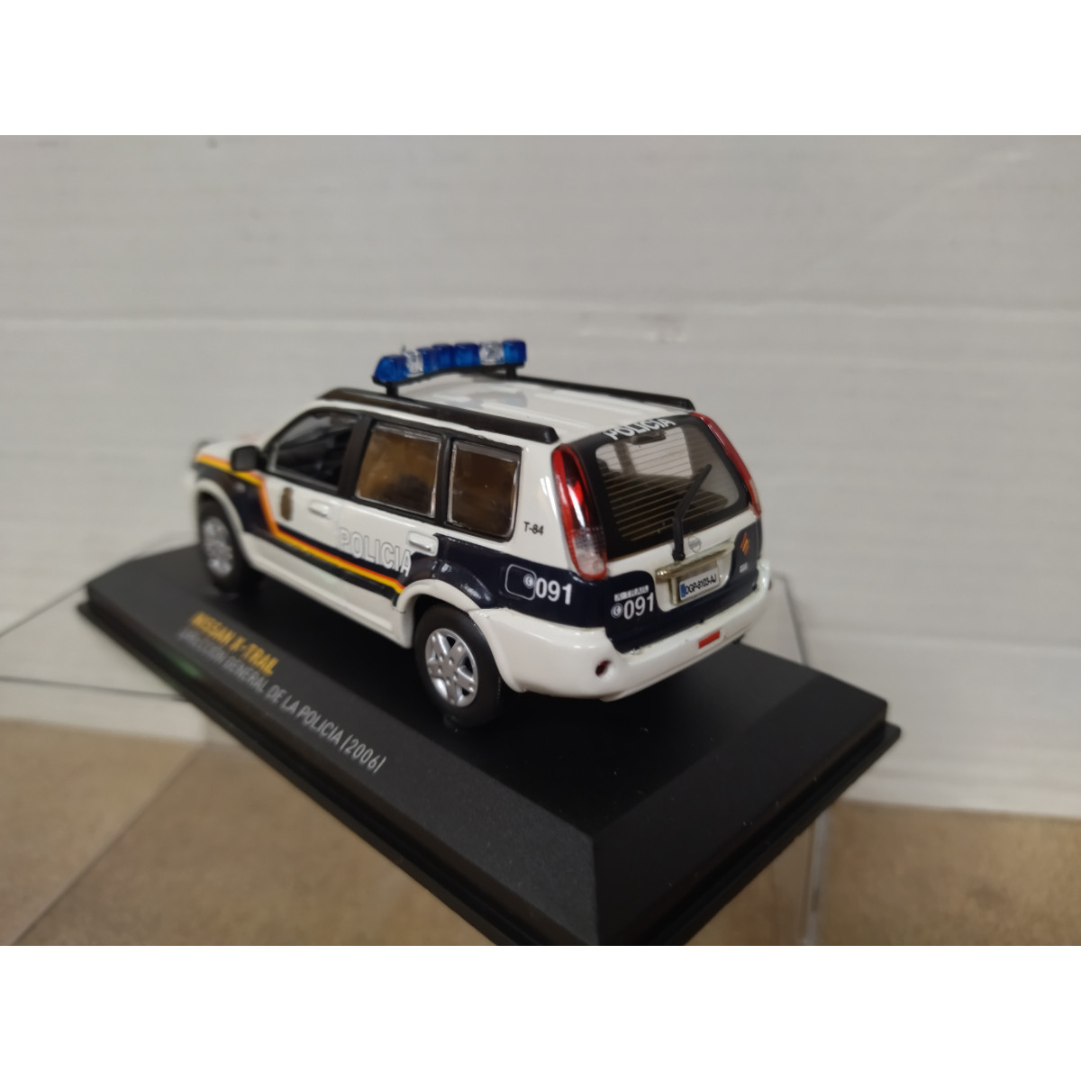 NISSAN X-TRAIL 2006 DGP POLICIA NACIONAL 1:43 ALTAYA IXO - BCN STOCK CARS