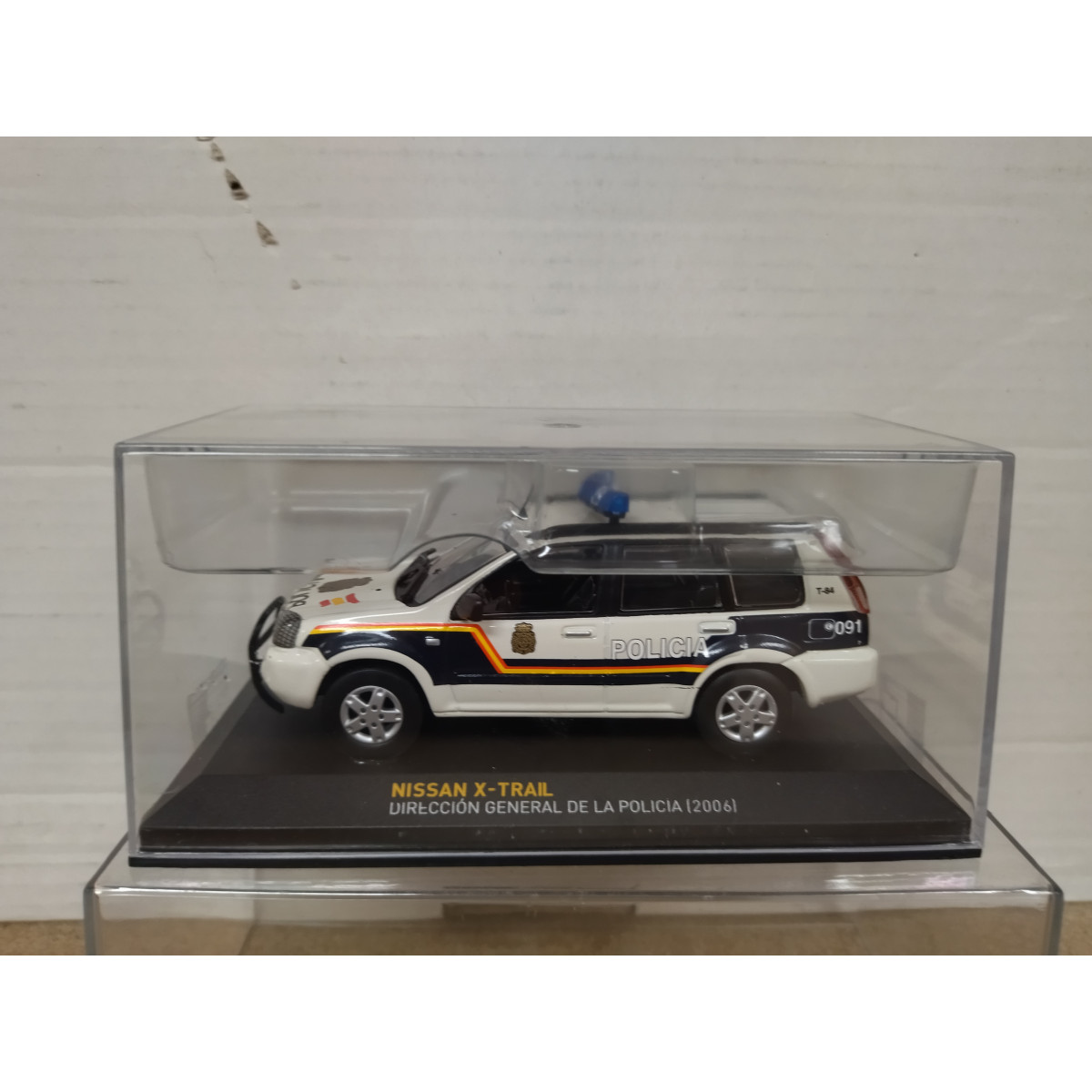 NISSAN X-TRAIL 2006 DGP POLICIA NACIONAL 1:43 ALTAYA IXO - BCN STOCK CARS