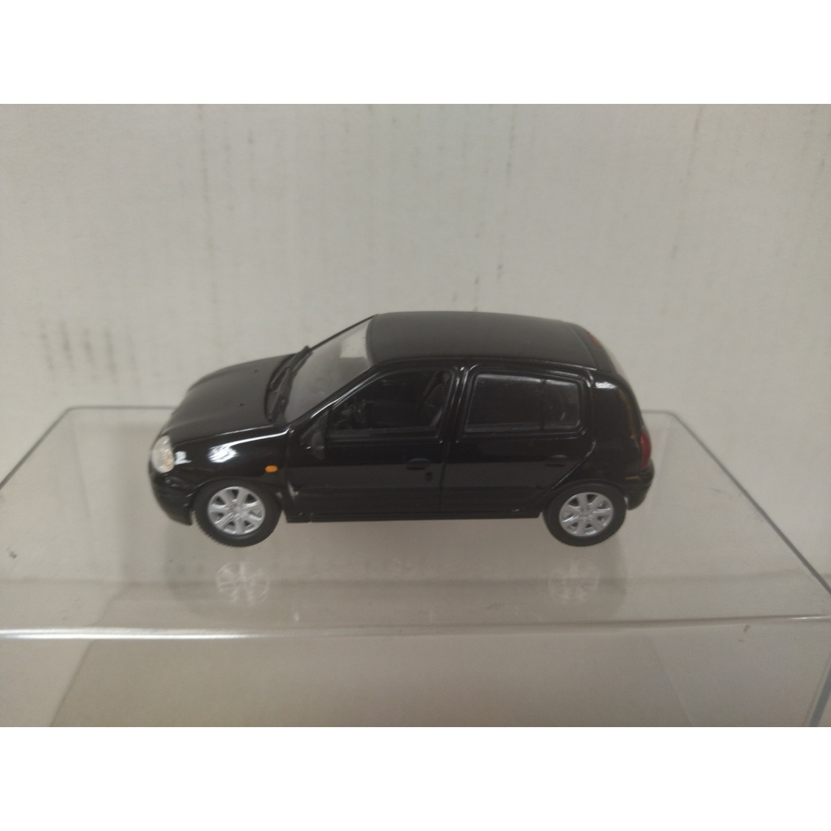RENAULT CLIO 2000 FASE 1 5P BLACK CARROS COLOMBIA 1:43 LUPPA IXO - BCN ...