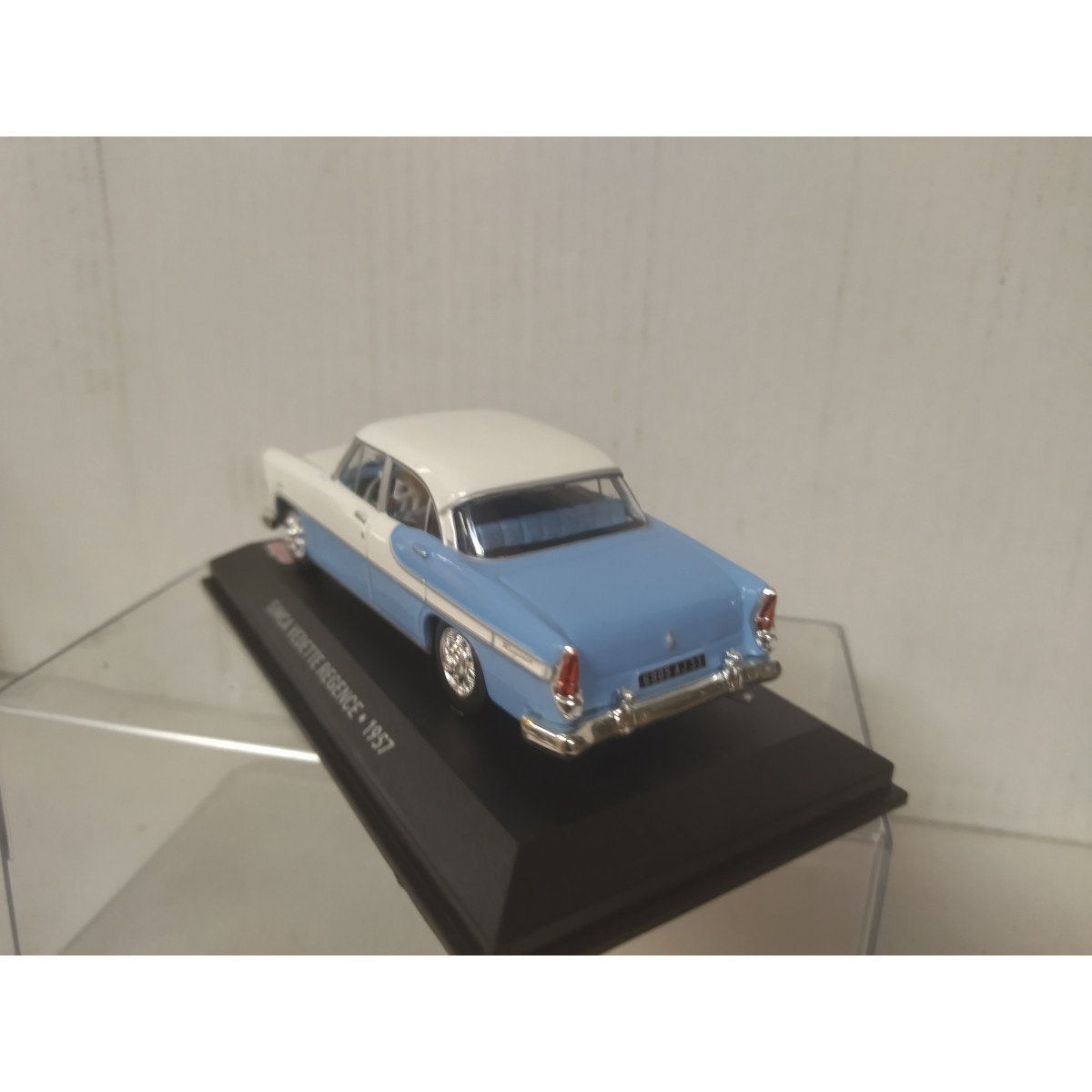 SIMCA VEDETTE REGENCE 1957 WHITE/BLUE BELLES SIMCA 1:43 ALTAYA IXO ...
