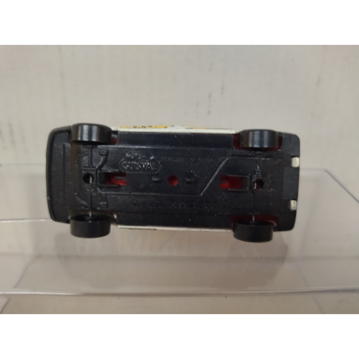 OPEL KADETT E TEAM JOEST DEKRA n10 apx 1:64 GUISVAL NO BOX - BCN STOCK CARS