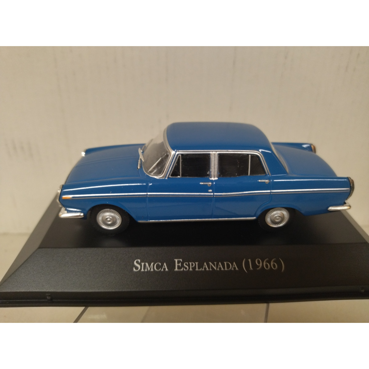 SIMCA ESPLANADA 1966 BLUE INESQUECIVEIS BRASIL 1:43 DeAGOSTINI IXO ...