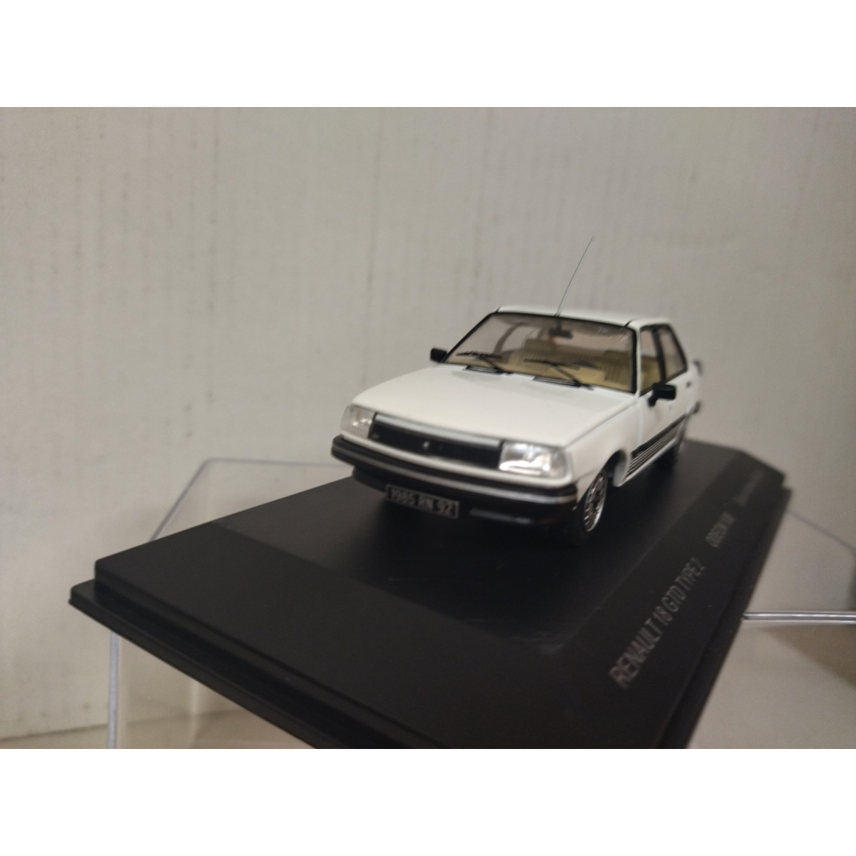 RENAULT 18 1985 GTD TYPE 2 WHITE 1:43 ODEON 108 - BCN STOCK CARS