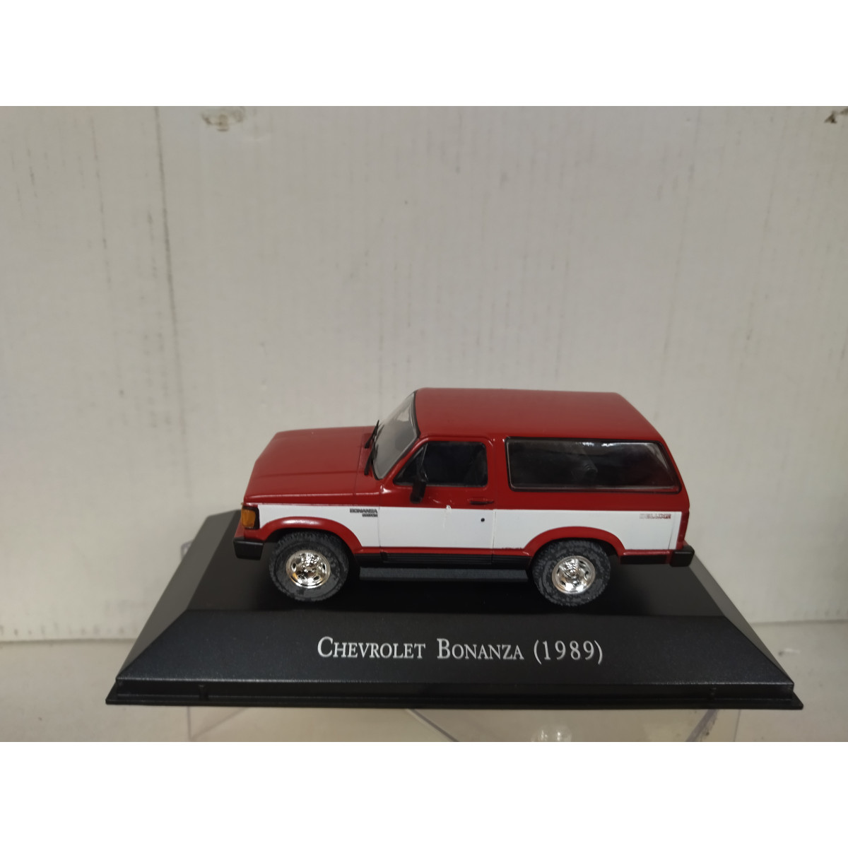 CHEVROLET BONANZA 1989 INESQUECIVEIS BRASIL 1:43 DeAGOSTINI IXO DEFECT ...