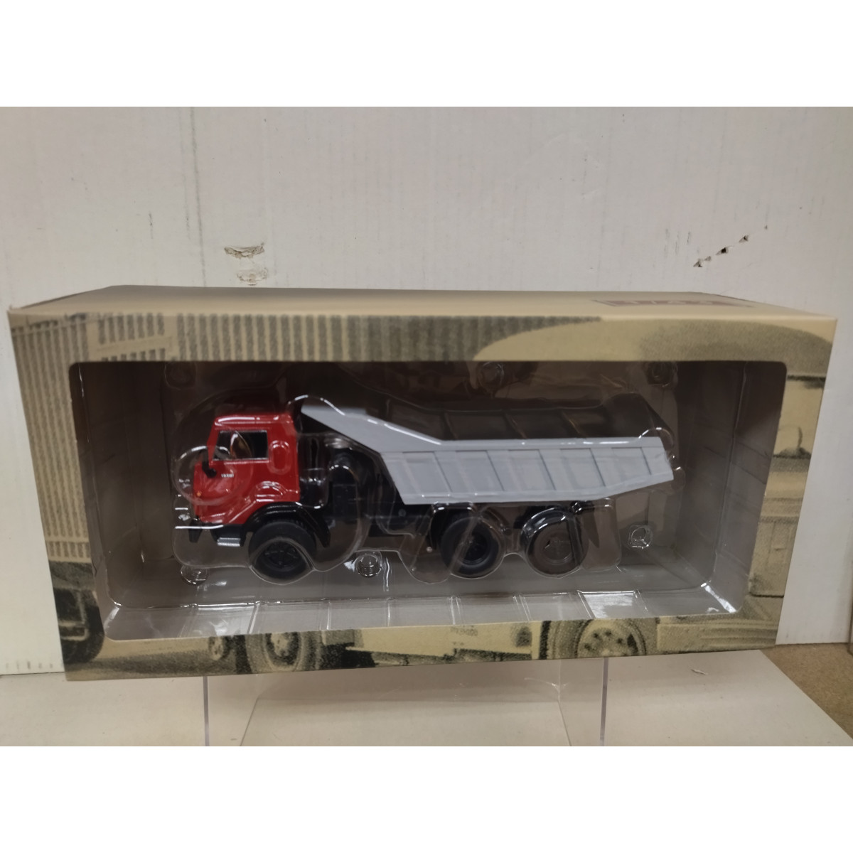 KAMAZ 5511 1976 TIPPER CAMION/TRUCK 1:43 ALTAYA IXO - BCN STOCK CARS