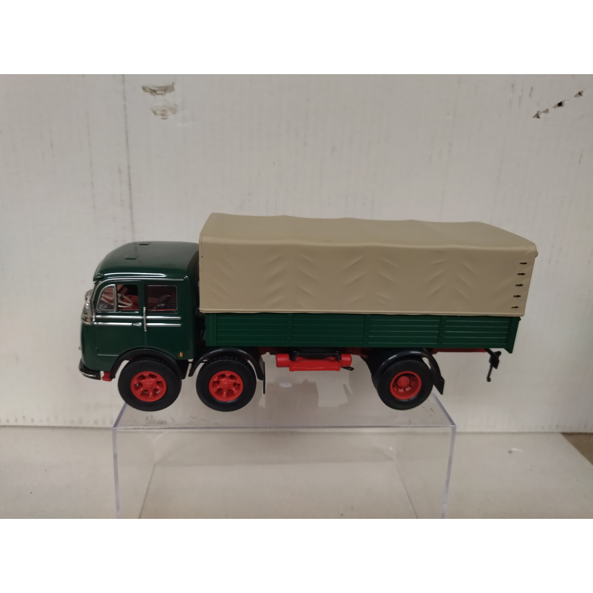 MERCEDES-BENZ LP333 GREEN 1:43 CAMION/TRUCK ALTAYA IXO - BCN STOCK CARS